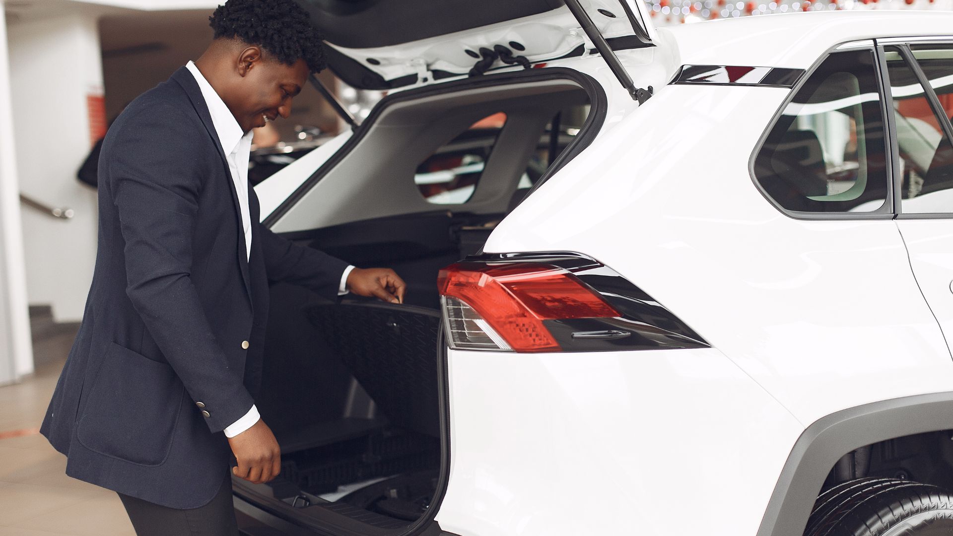 8 choses à vérifier avant d’acheter une voiture neuve en Côte d'Ivoire ...